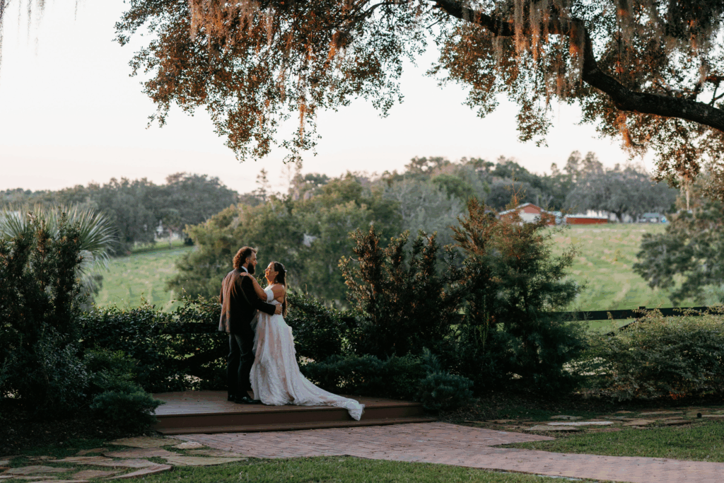 Eco-Friendly Florida Wedding Ideas That Are Beautiful & Budget-Friendly